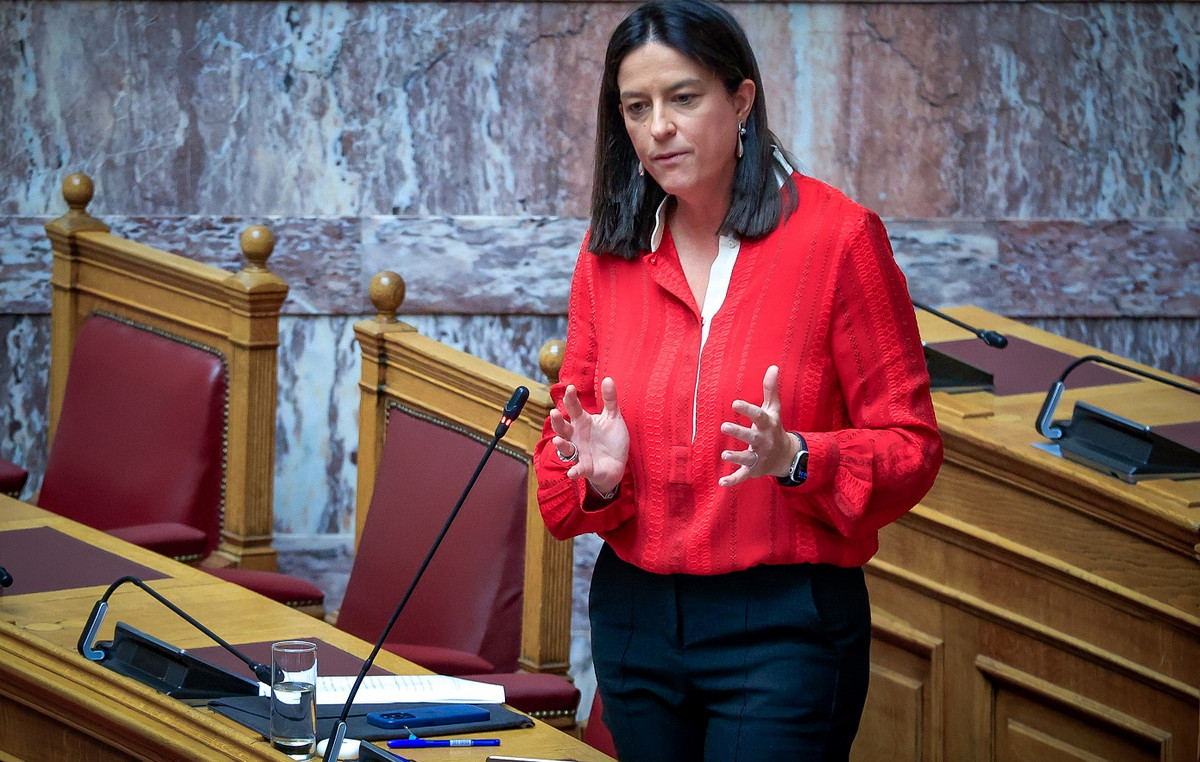 Κεραμέως για νέο εργασιακό νομοσχέδιο: Προαιρετικά και μόνο 3 ημέρες ...