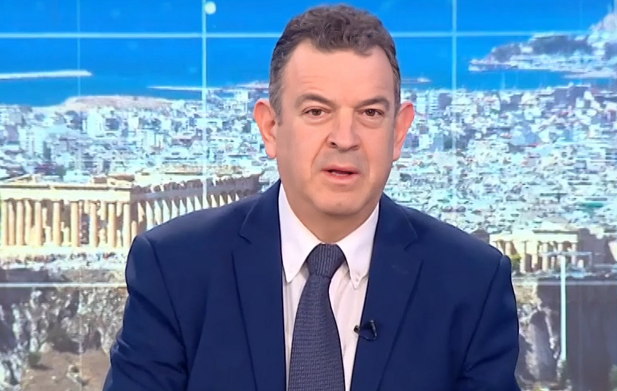 «Δεν είναι έργα τέχνης, είναι περιττώματα», λέει ο βουλευτής Νίκος ...