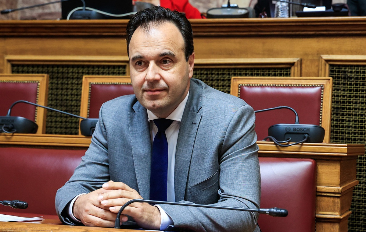 Παπαστεργίου: Θέλω να περπατώ σε μια πόλη, στην οποία οι κοινόχρηστοι ...