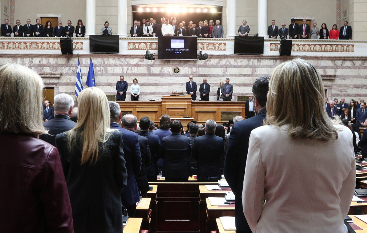 Το παρασκήνιο της ορκωμοσίας του νέου Προέδρου της Δημοκρατίας Κώστα ...