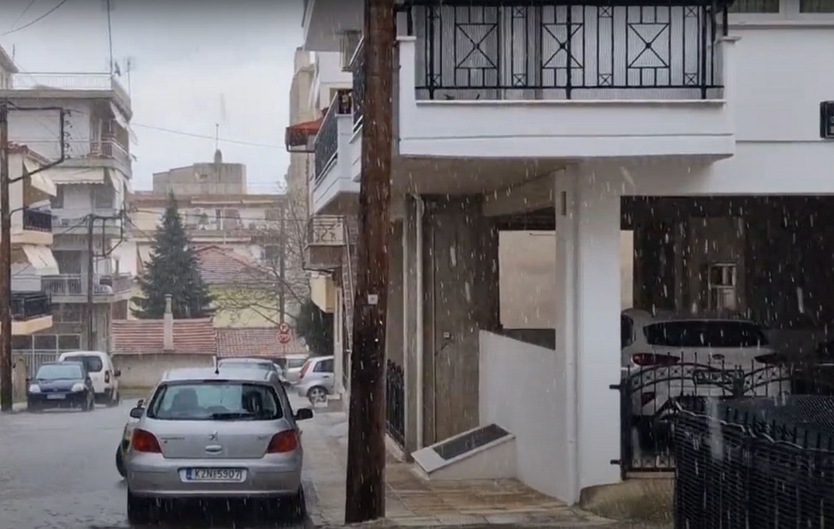 Σφοδρή χαλαζόπτωση στην Κοζάνη – Πολλά αυτοκίνητα κόλλησαν από το χαλάζι, δείτε βίντεο - Newsbeast