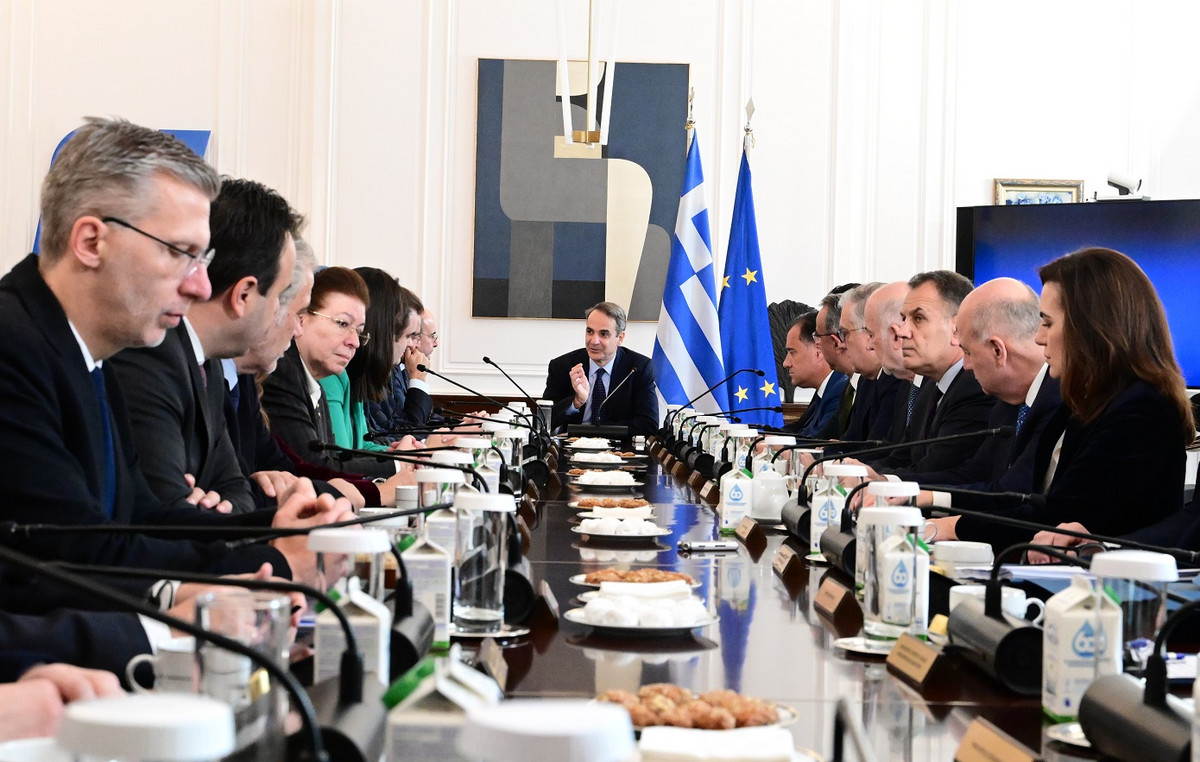 Οι 10 που δεν έχουν βγει από τα κυβερνητικά σχήματα Μητσοτάκη – Η ...