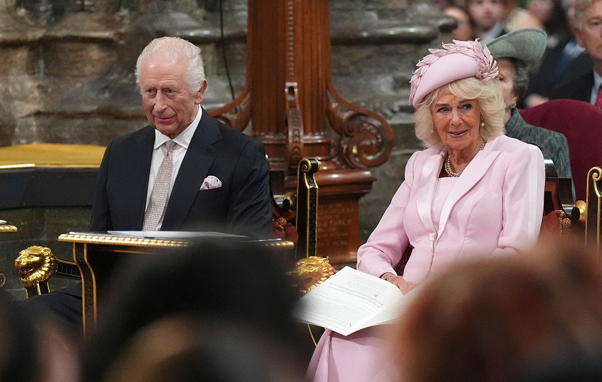 Pope Francis' "Out of Program" meeting with King Charles and Camilla in ...