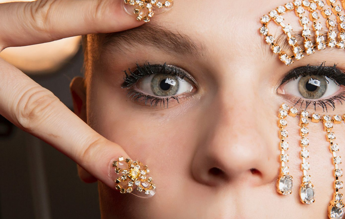 Whimsigoth nails: Το trend στα νύχια για μάγισσες, νεράιδες, νύμφες και ...