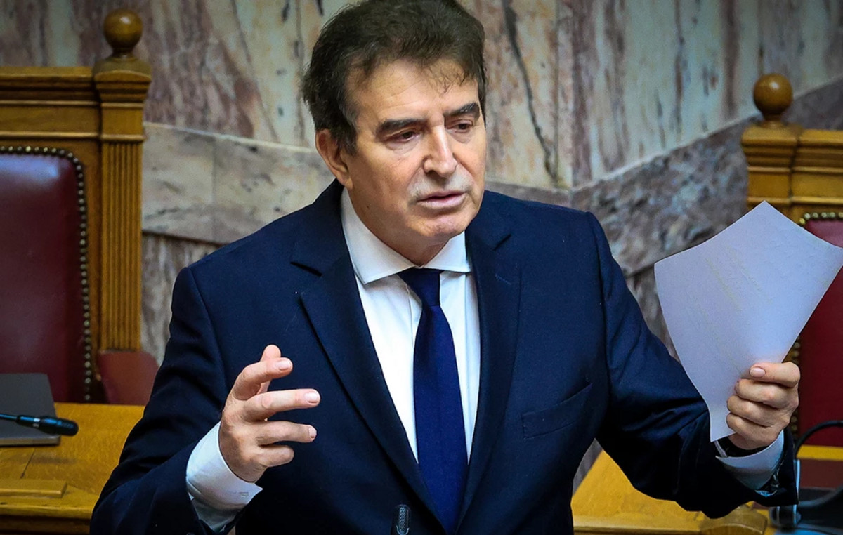Χρυσοχοϊδης: «Ιστορική στιγμή για το υπουργείο και την Ελληνική ...