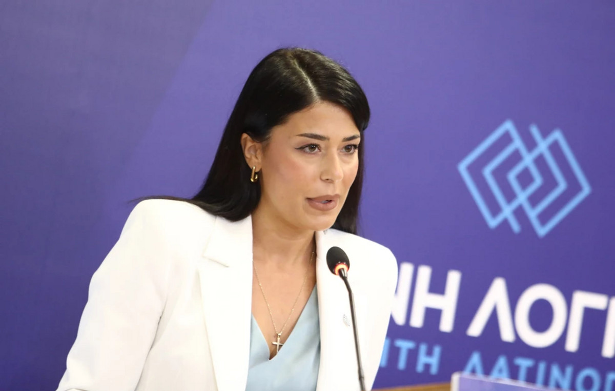 Λατινοπούλου: «Ο Βελόπουλος με παρουσίασε ως βίζιτα – Είμαστε σοβαροί ...