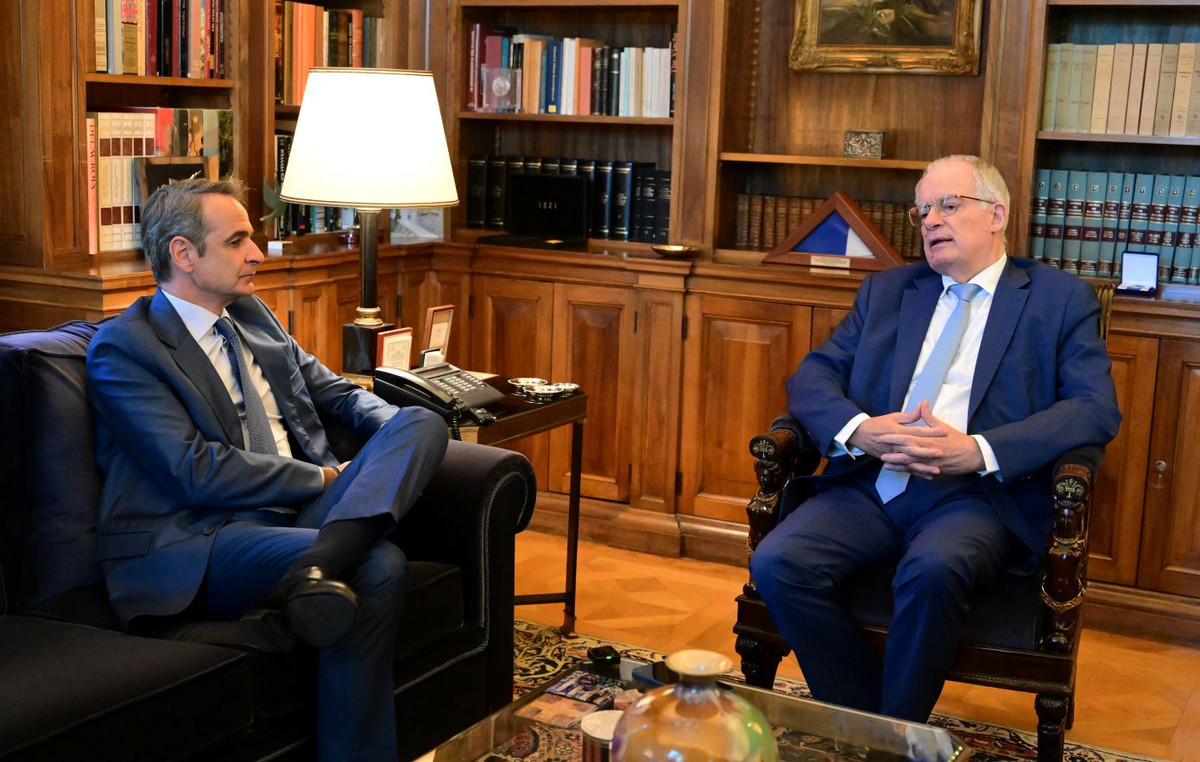 Μητσοτάκης: Πολεμικά πλοία μας έξω από τα χωρικά ύδατα της Λιβύης – Δεν ...