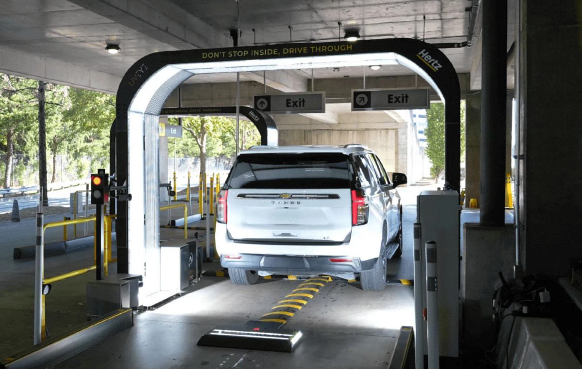 Η δοκιμή της Hertz με την τεχνητή νοημοσύνη στο leasing επιβεβαιώνει τους φόβους για τη χρήση ...