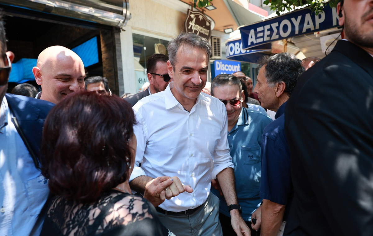 Ο πήχης Μητσοτάκη και το «βαρύ» καλάθι της ΔΕΘ - Newsbeast