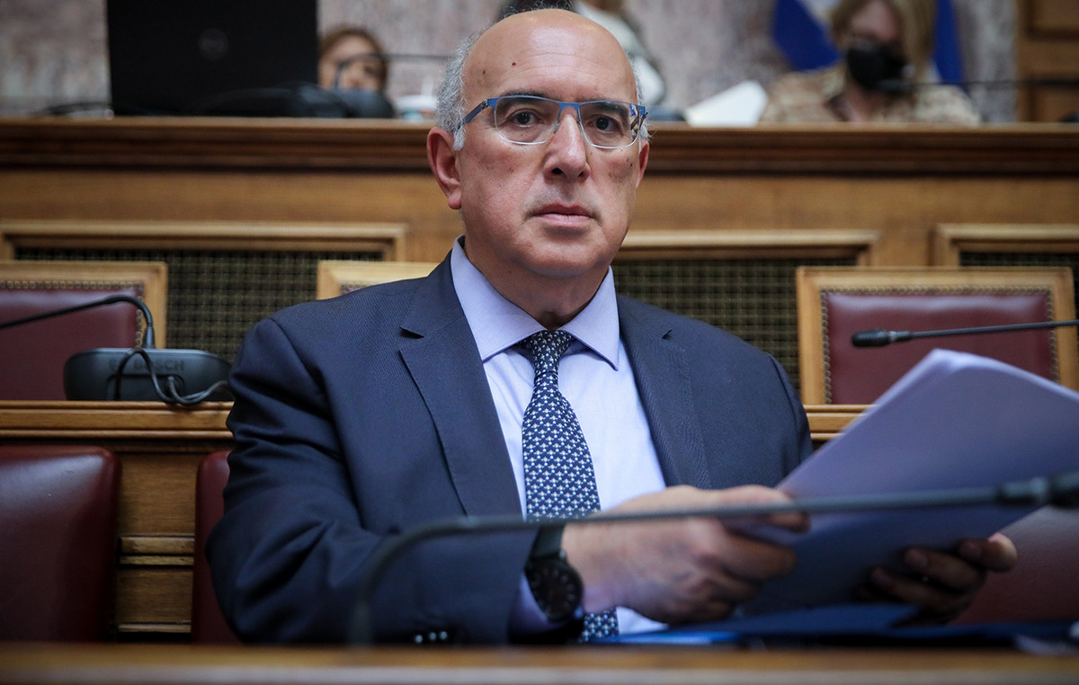 Υπόμνημα Μιχάλη Παπαδόπουλου στη Βουλή: Δεν ήμουν αρμόδιος για την ...