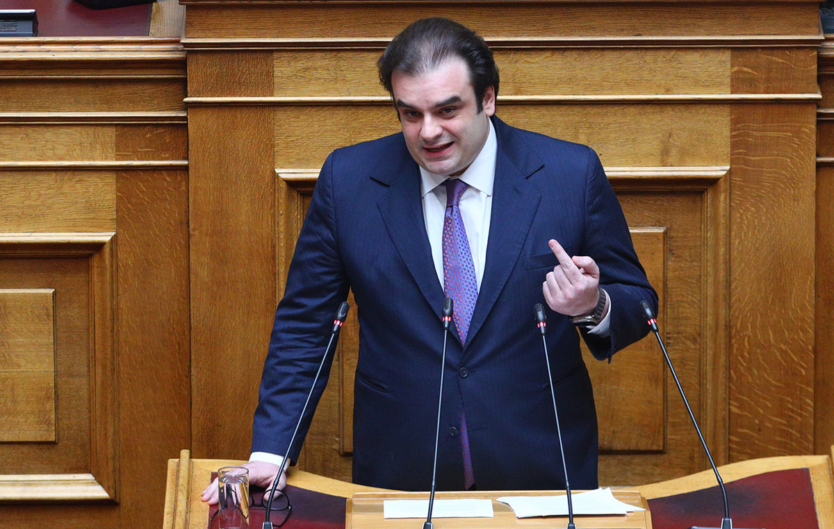 Πιερρακάκης: Στον Άγνωστο Στρατιώτη τιμούμε τους νεκρούς μας, μπορούμε ...