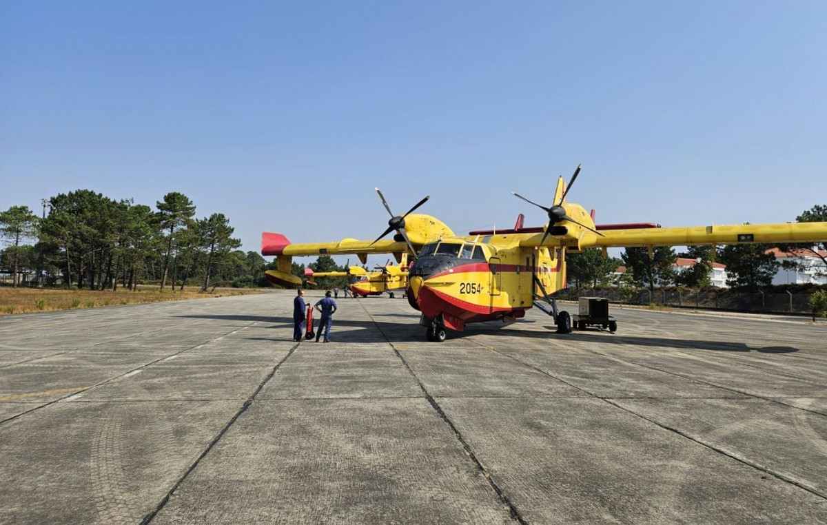 Τα ελληνικά Canadair που επιχειρούν στην Πορτογαλία - Newsbeast