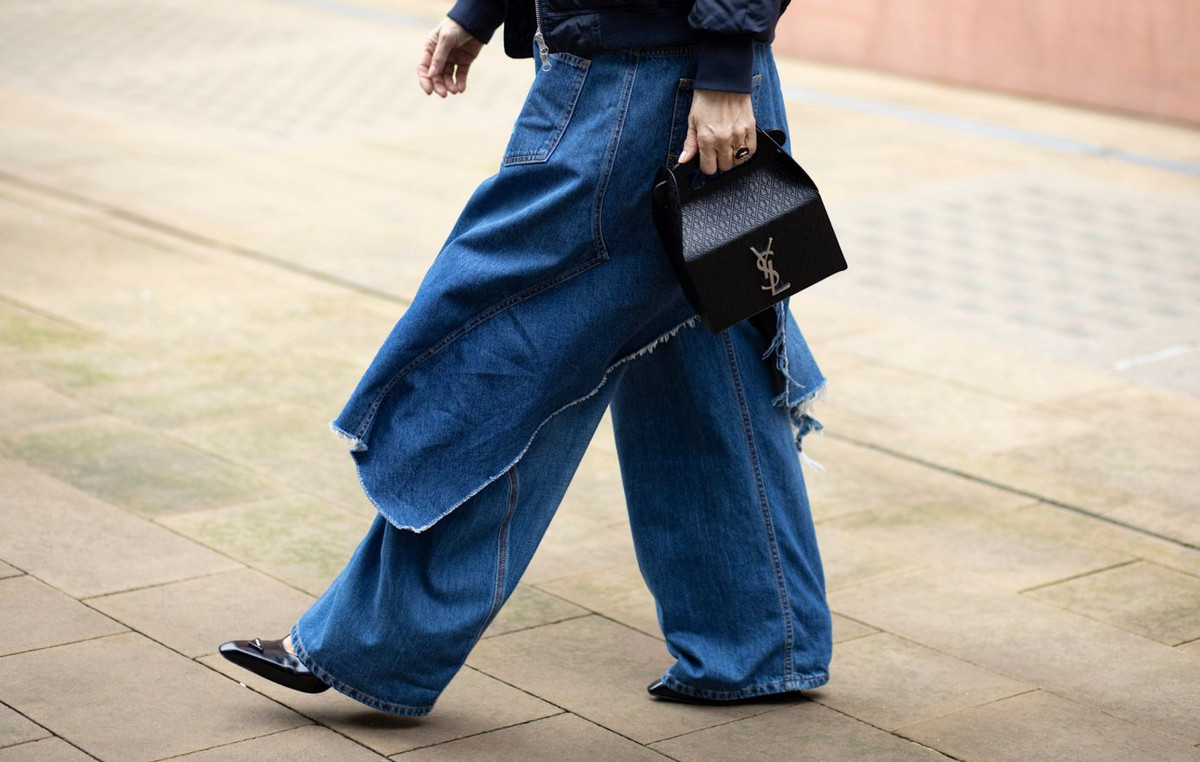 Ποιο χρώμα τζιν θα αντικαταστήσει το μπλε denim το φθινόπωρο; - Newsbeast