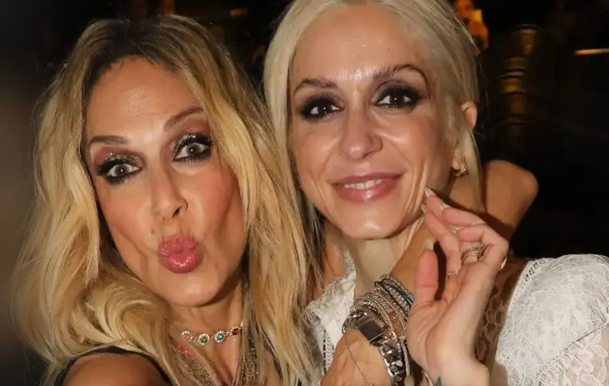 Σοφία Καρβέλα για την sold out συναυλία της Άννας Βίσση στο ...