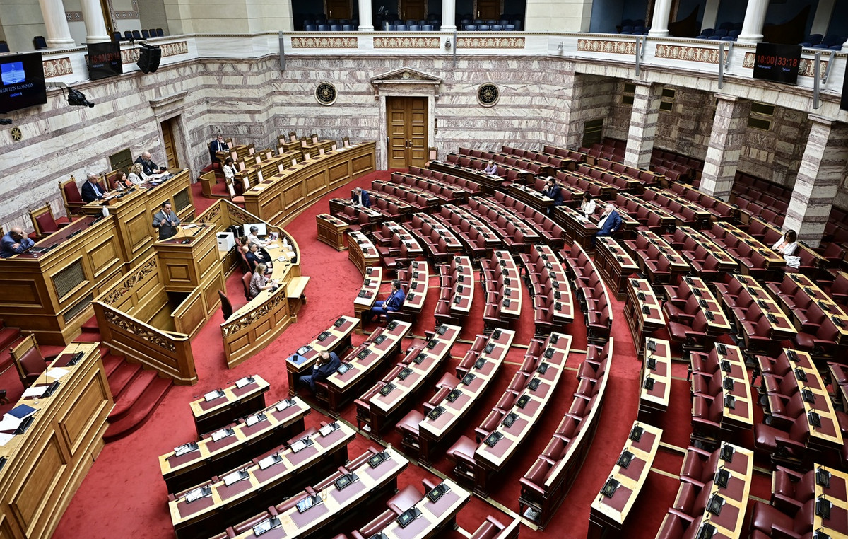Κατά πλειοψηφία η έγκριση του νομοσχεδίου για τις φρεγάτες Belharra από ...