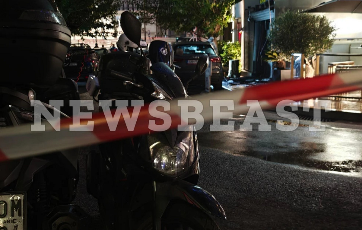Η στιγμή που ο 47χρονος φίλος του νεκρού άνδρα στον Άγιο Παντελεήμονα ...