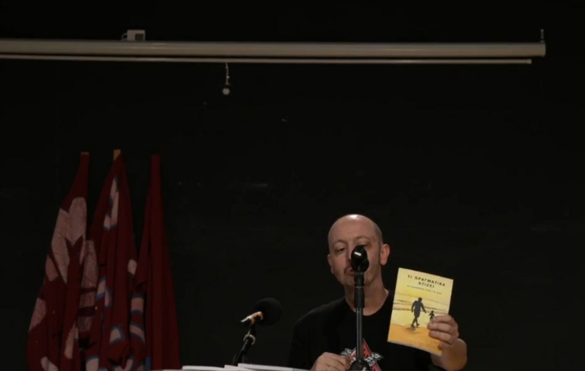 Πατέρας με καρκίνο τελικού σταδίου γράφει βιβλίο στον γιο του: «Αν θέλω ...