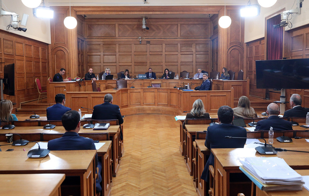 Στέλνει τον «Φραπέ» στον εισαγγελέα η Νέα Δημοκρατία – Αρνήθηκε να ...