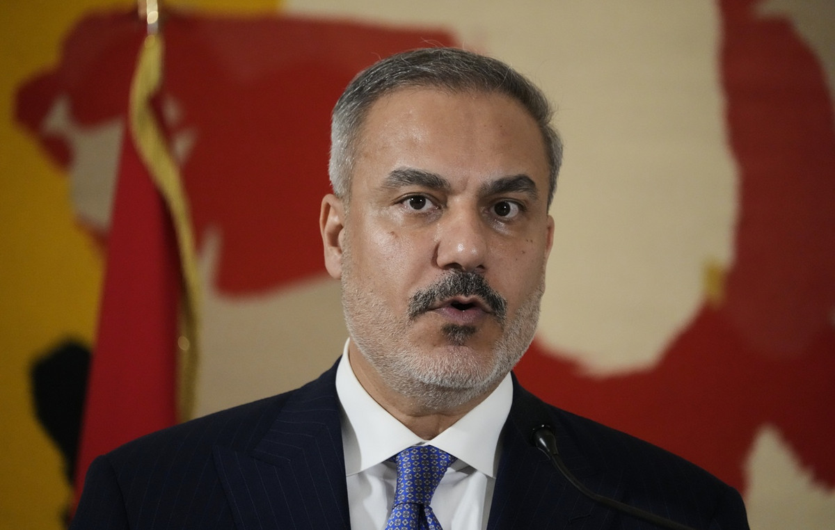 Ο Χακάν Φιντάν συναντήθηκε με τον Μάρκο Ρούμπιο και τον ΥΠΕΞ της Συρίας ...