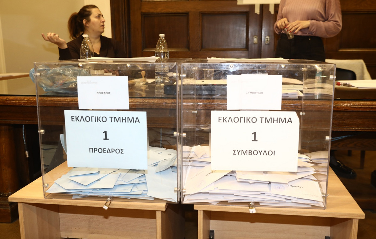 Εκλογές ΔΣΑ: Δημήτρης Αναστασόπουλος και Ανδρέας Κουτσόλαμπρος στο ΄Β ...