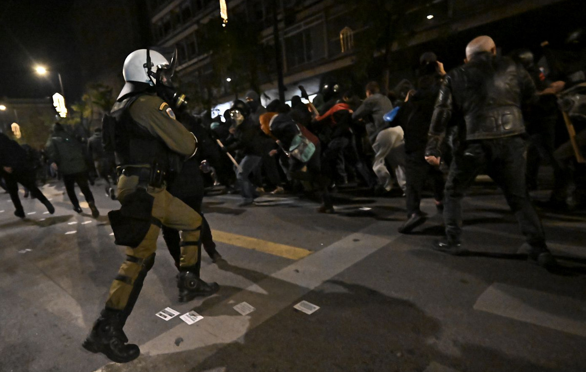 Η ανακοίνωση της ΕΛΑΣ για τα επεισόδια στο κέντρο της Αθήνας στην ...