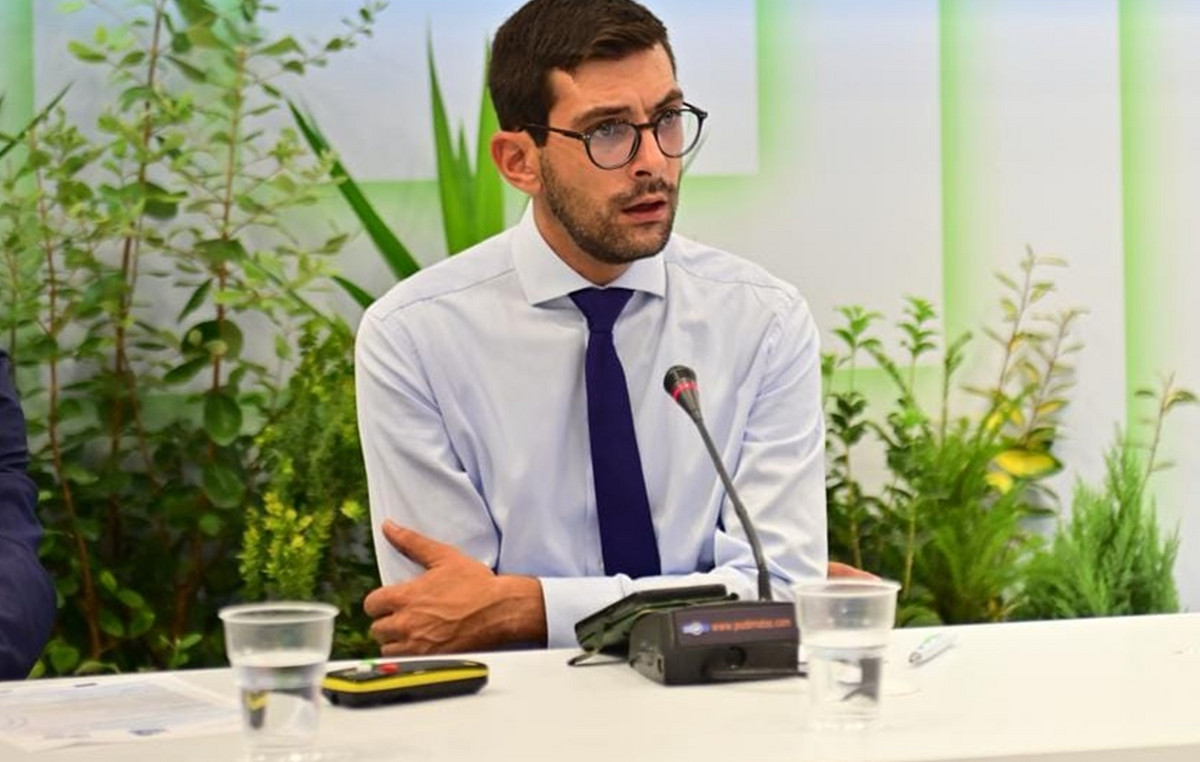 Μήνυμα θάρρους και ελπίδας από τον 35χρονο δήμαρχο του Άη Στράτη μετά ...