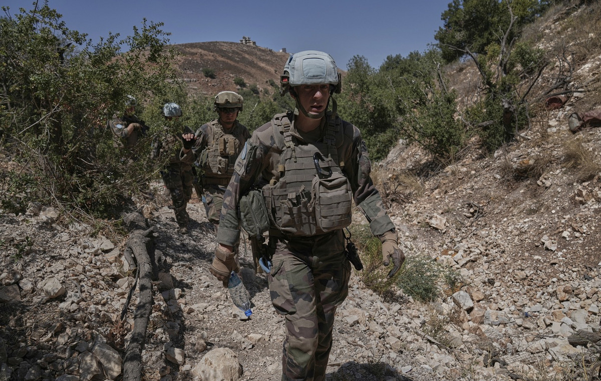 An Israeli tank opened fire near FINUL peacekeepers in Lebanon - World ...