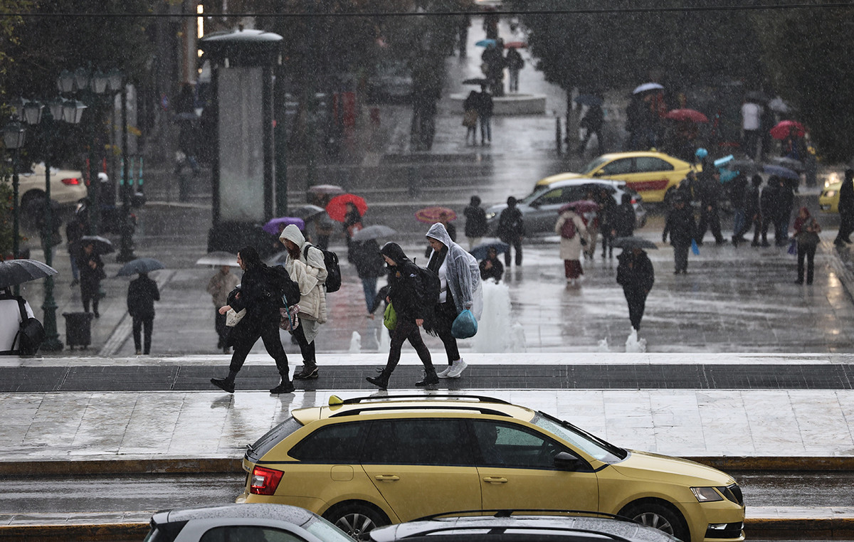 Ισχυρές βροχοπτώσεις στην Αττική, δείτε βίντεο – Έρχεται νέα κακοκαιρία ...