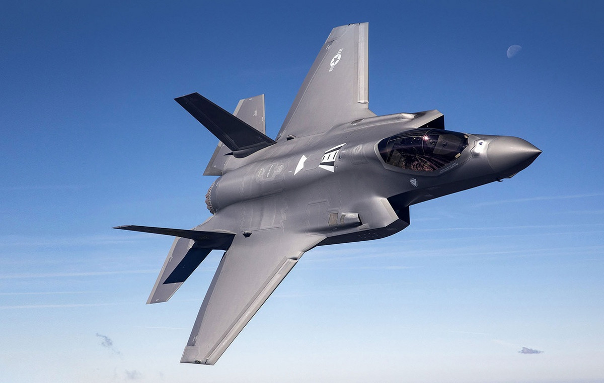 Αναγκαστική προσγείωση για F-35: Χτυπήθηκε από το Ιράν - Newsbeast