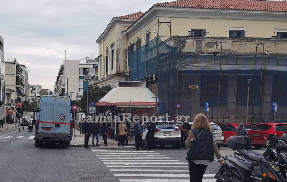 Λαμία: 13 μήνες χωρίς αναστολή στους 3 Ρομά που ξήλωσαν πόρτα σπιτιού ...