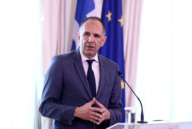 drapetsonavolley: Αρβανίτη / Καραγκούνη: Με το δεξί και στο δεύτερο ...