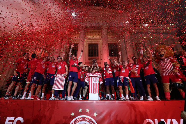 drapetsonavolley: ΗΤΤΑ - ΑΠΟΚΛΕΙΣΜΟΣ ΓΙΑ ΑΡΒΑΝΙΤΗ / ΤΣΙΑΡΤΣΙΑΝΗ ΣΤΟ ΠΟΡΕΤΣ