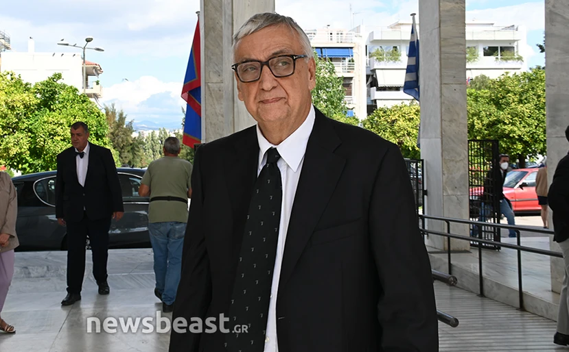 Μάρθα Καραγιάννη: Οικογένεια και φίλοι λένε το τελευταίο αντίο (φωτό) - iRafina